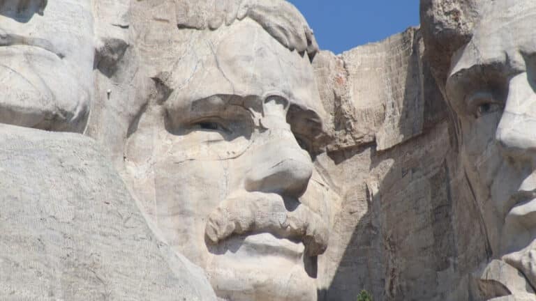 The Best Ways To Visit Mt Rushmore: A Complete Guide